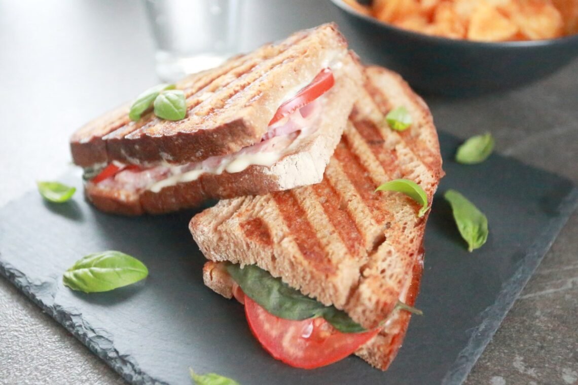 Panini Sandwich with Ham and Tomatoes - emkayskitchen